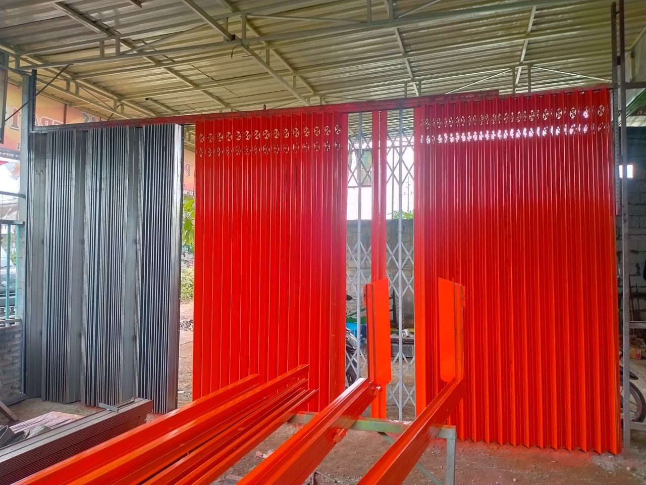 Pintu Harmonika Sulawesi, Berkualitas dari putra abadi sejahtera